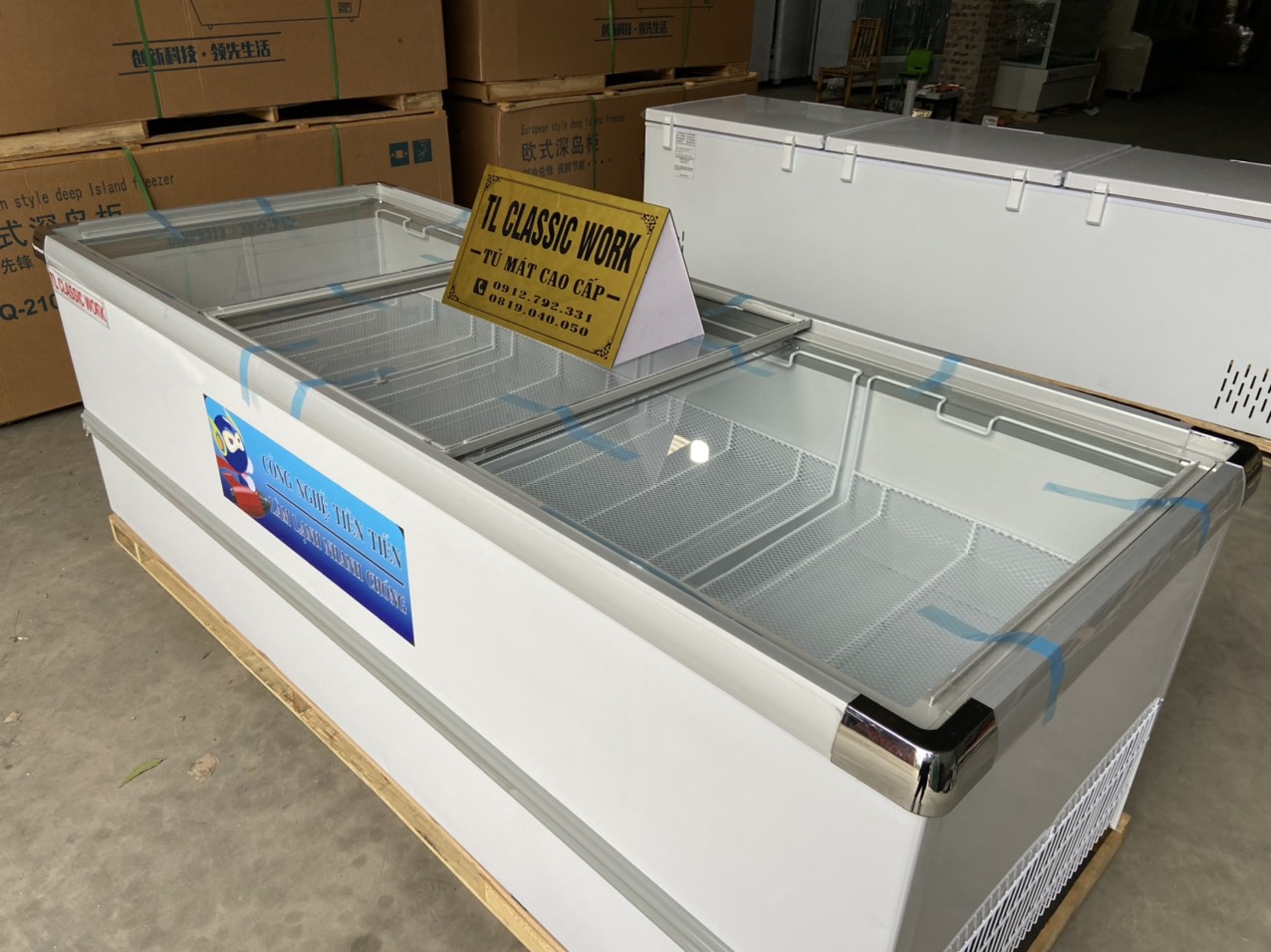 TỦ ĐÔNG TRƯNG BÀY MẶT KÍNH 2M5